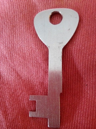 Vintage simple key from soviet Russia – Haute Juice