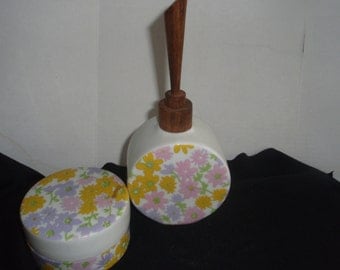 Porcelain powder box | Etsy