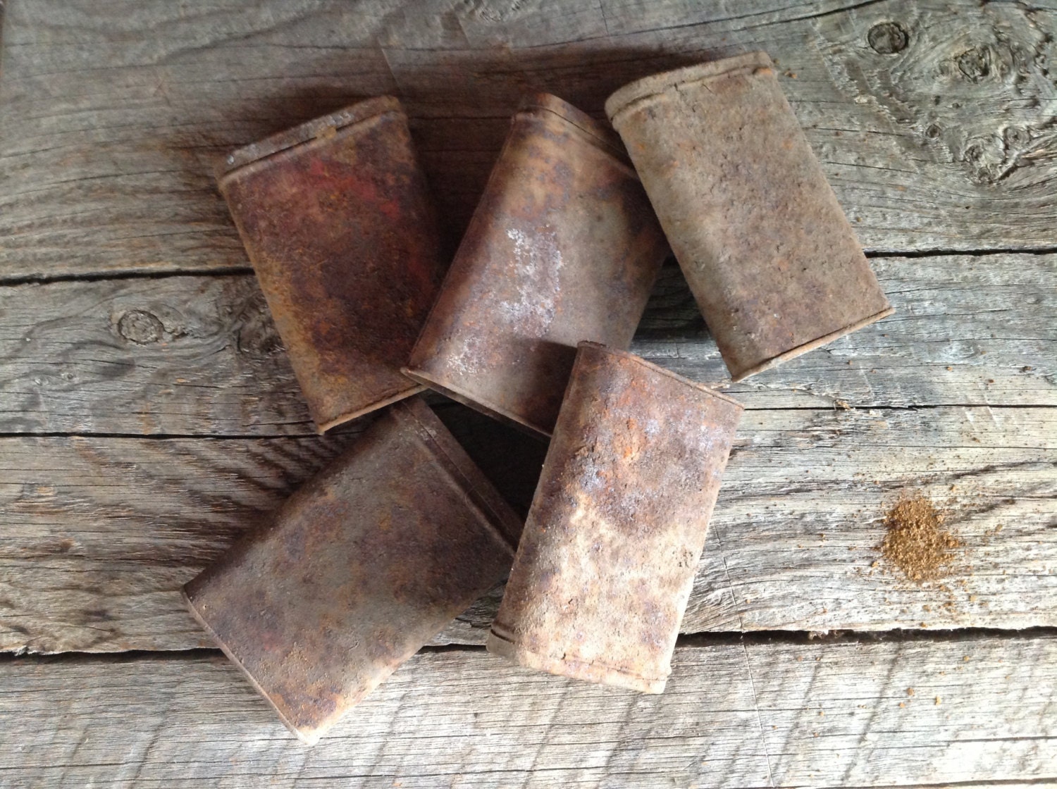 Lot of 5 Vintage rust tobacco tins – Etsy finds
