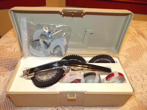 Vintage Dymo Chrome Metal Label Maker Tapewriter 1970's w/