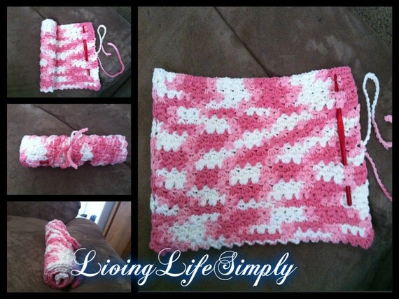 Items similar to Custom Color roll up Crochet and/or Knitting needle ...