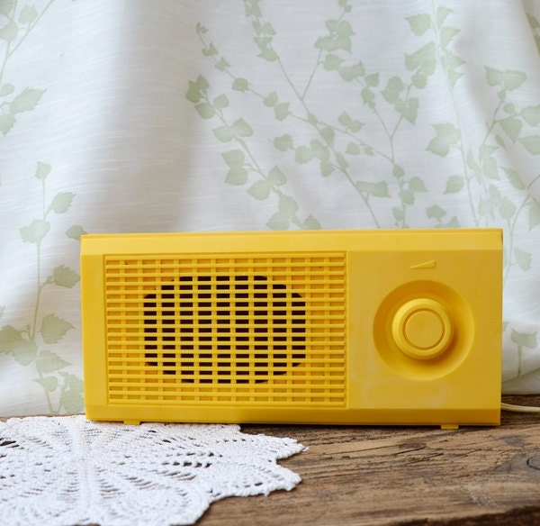 Sunny yellow Vintage Radio works