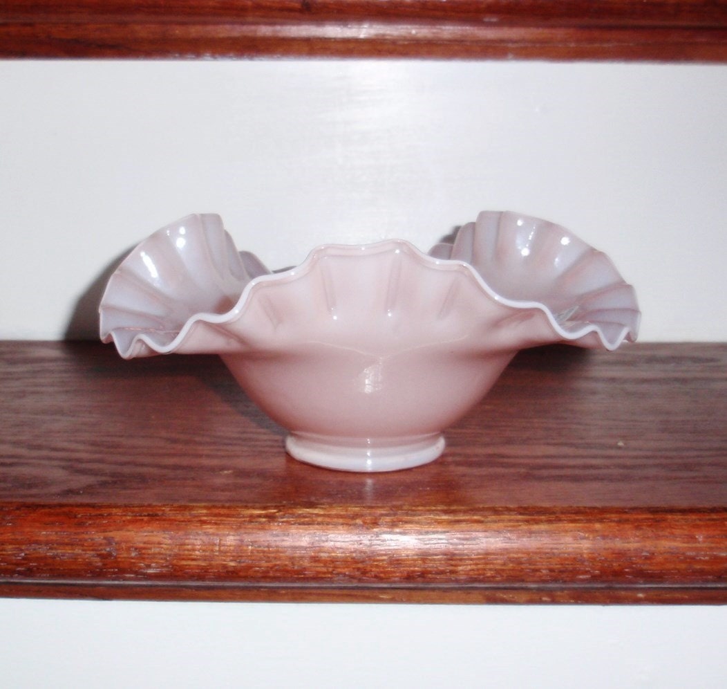 Fenton Art Glass Pink Rose Overlay Bowl 7 12″ Fluted Scalloped Crimped Crystal Bowl 1940s