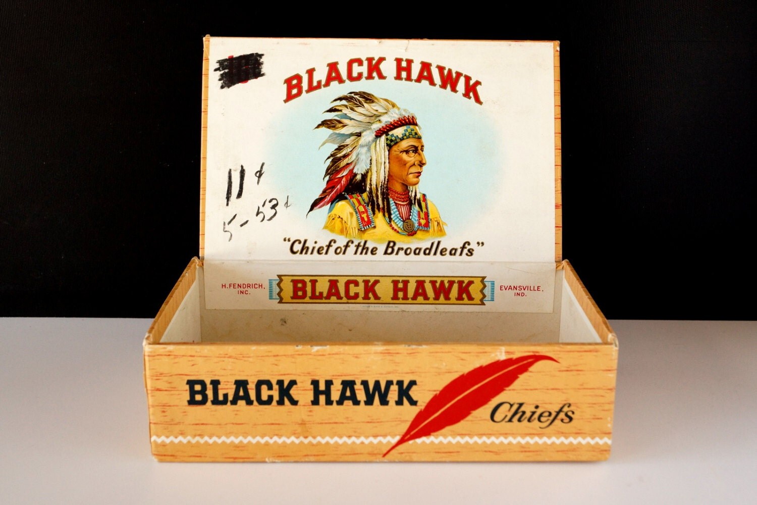 Vintage Black Hawk Chiefs Cigar Hinged Lid Box c.1938