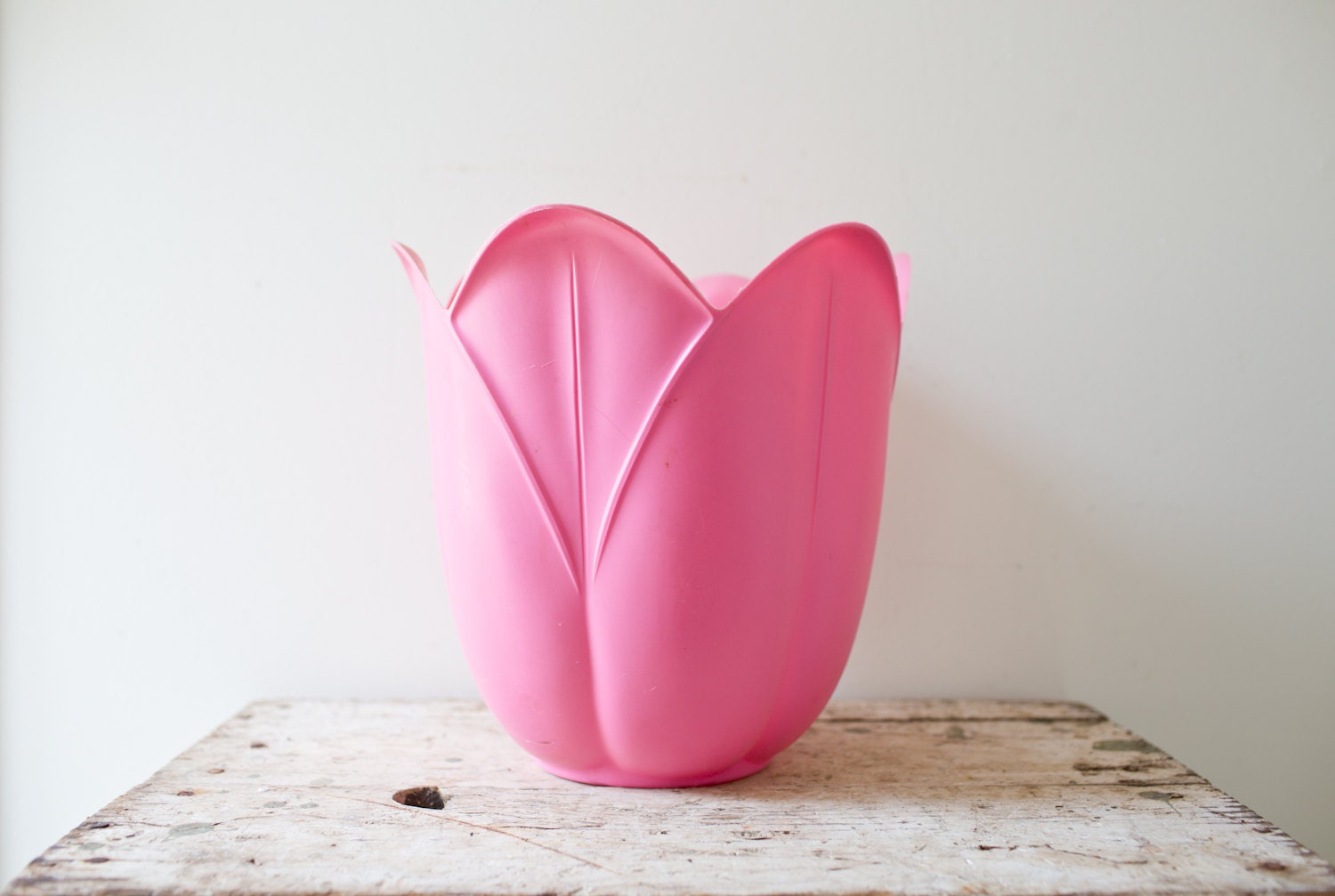 Retro Flower Pot – Waste Basket Tulip Shape Container Pink Plastic ...