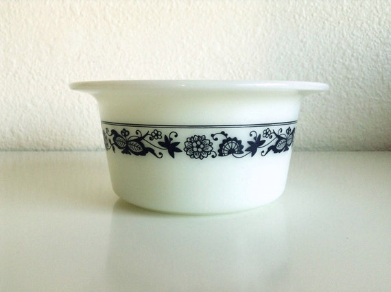 Vintage Pyrex Old Town Blue Butter Dish Made in USA