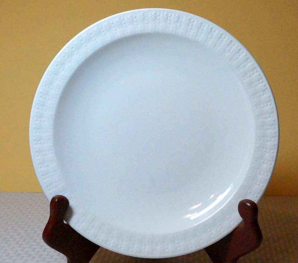 Vintage Corelle Centura White Tulip Dinner Plates – Haute Juice