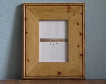 Popular items for pine picture frame on Etsy