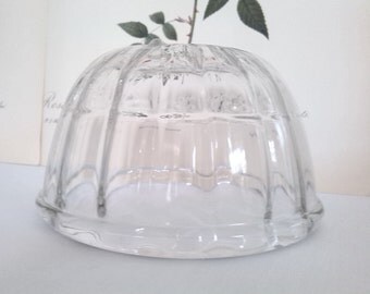 Popular items for glass jelly mould on Etsy