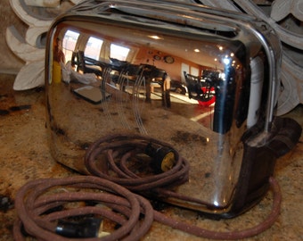 Vintage Chrome Silver Toaster Retro Kitchen Decor Pop Up Airstream ...