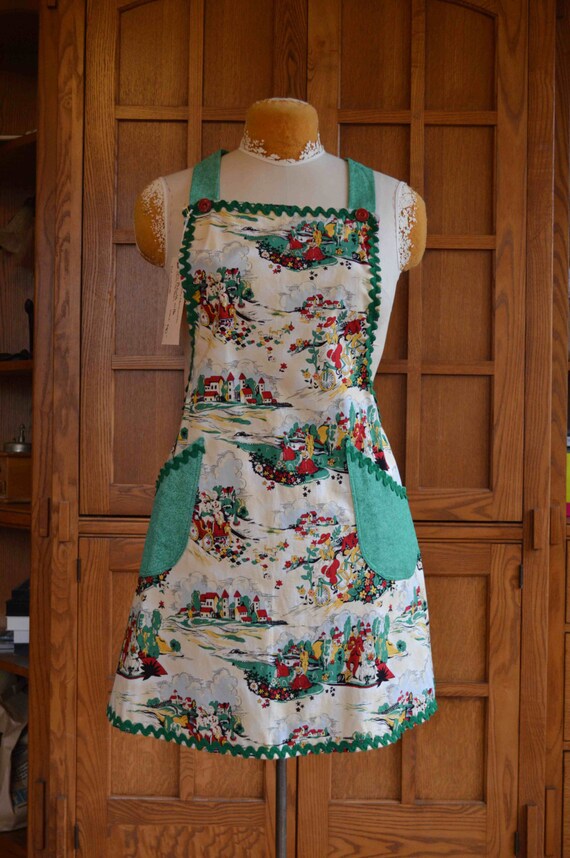 Retro Italian Village Apron by kitcatcreative on Etsy
