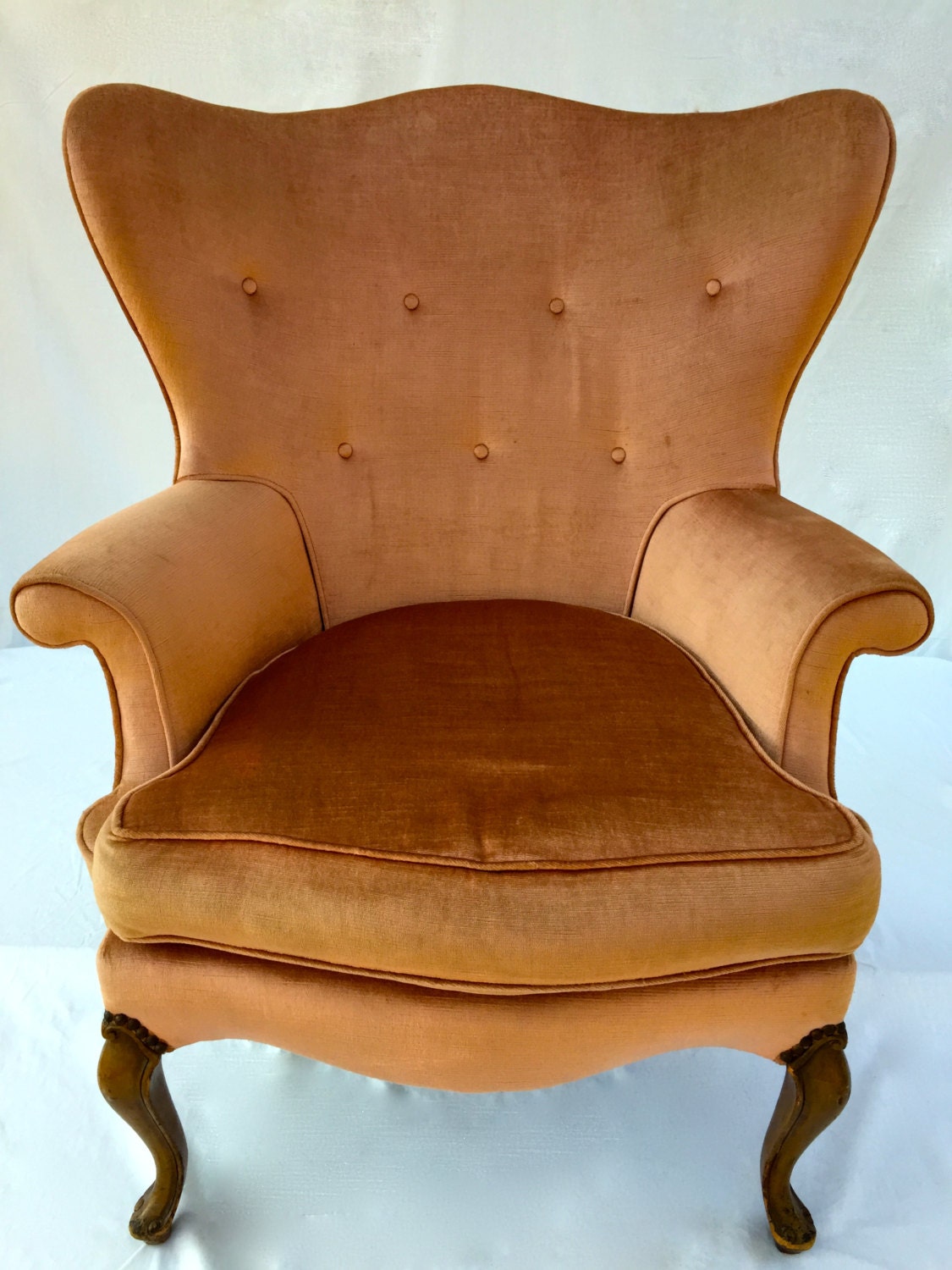 Vintage High back buttoned wing chair / butterfly wing chair – Haute Juice