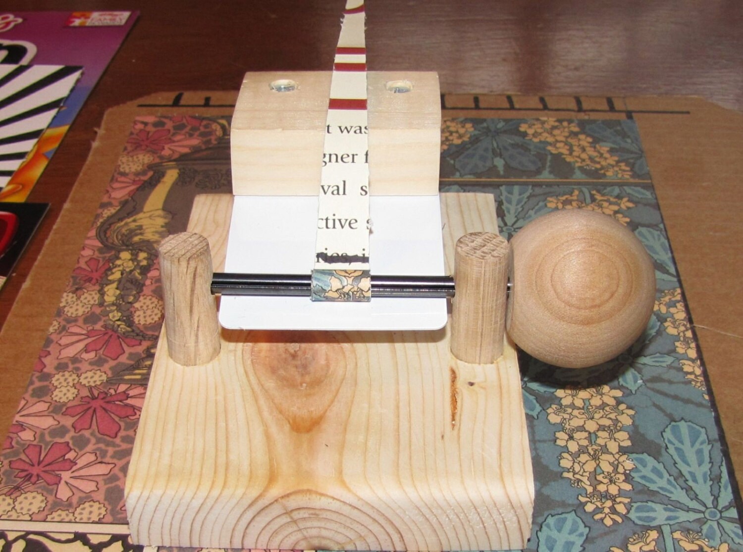 V3 European Style Paper Bead Roller Rolling Machine with