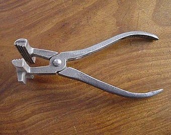 Vintage Mount Canvas Webbing Leather Upholstery Stretcher Tool Pliers