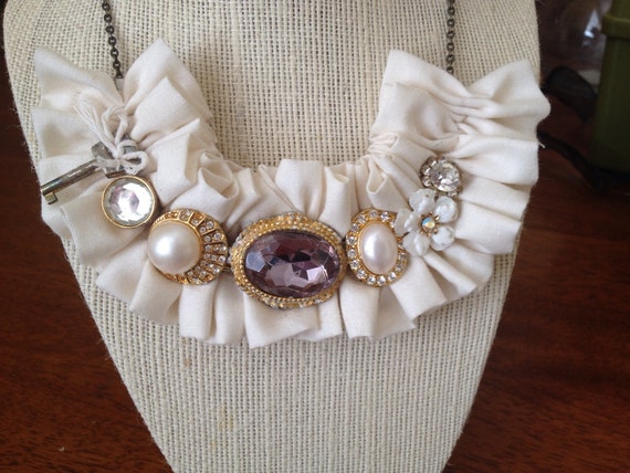 Items similar to Vintage trinket necklace on Etsy