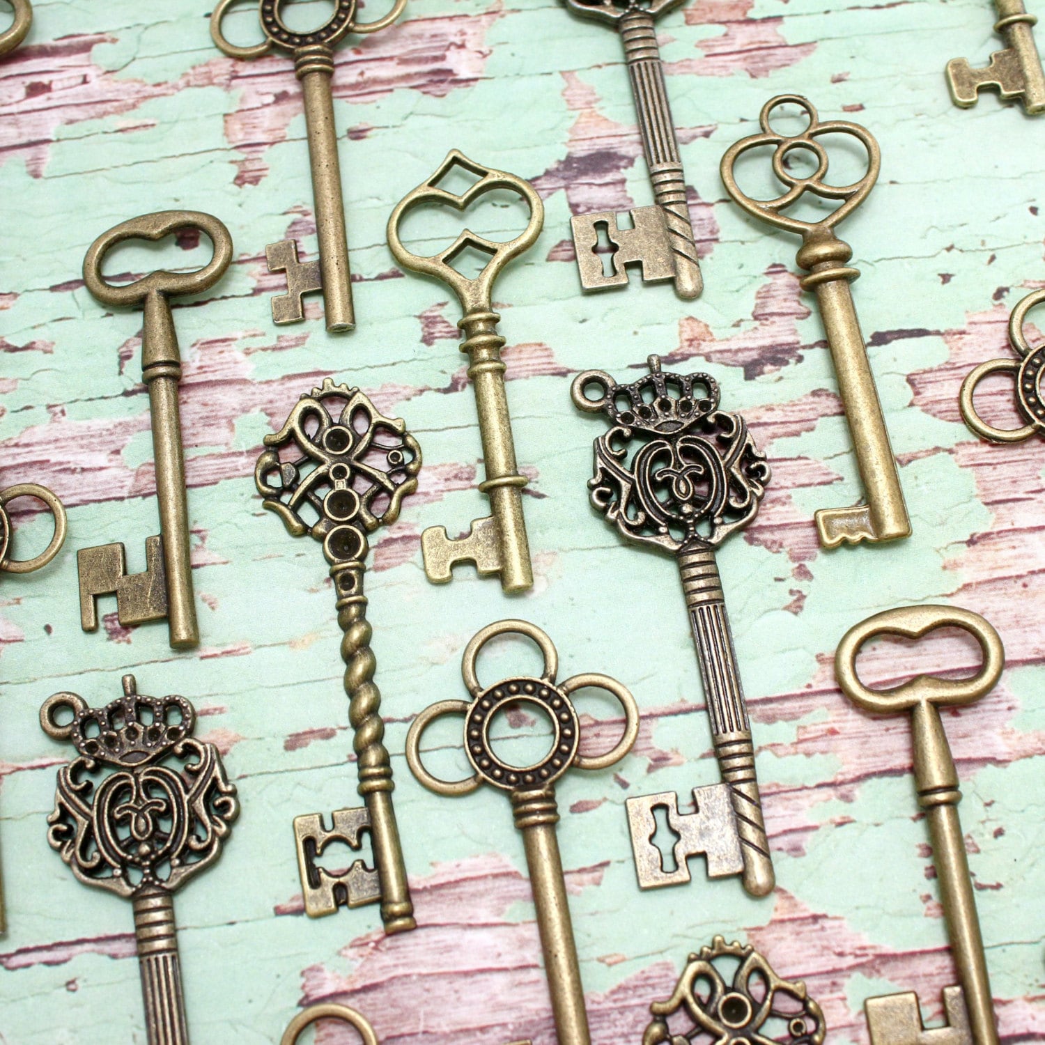 30 Large Skeleton Key Collection Antiqued Brass Wedding Key
