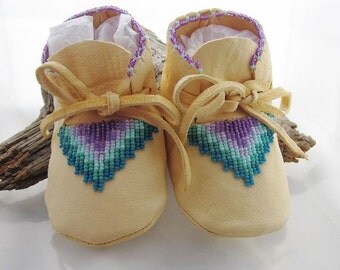 Baby Shoes and Moccasins are Native by AuthenticNativeMade on Etsy