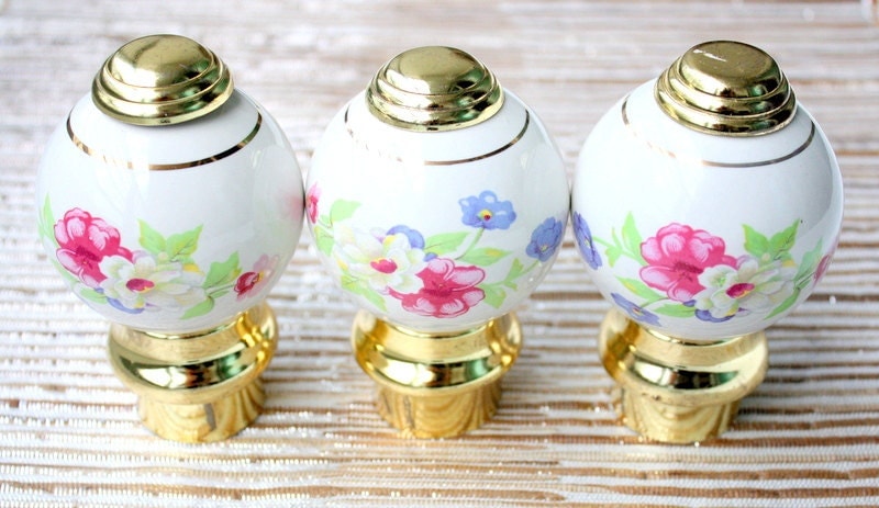 Ceramic Finials Bed Posts / Porcelain Door Knobs / Floral Door