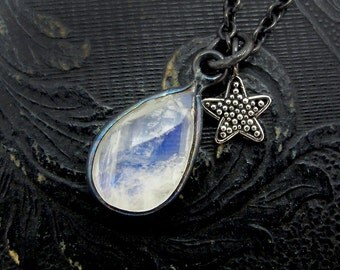 Popular items for moonstone gift on Etsy
