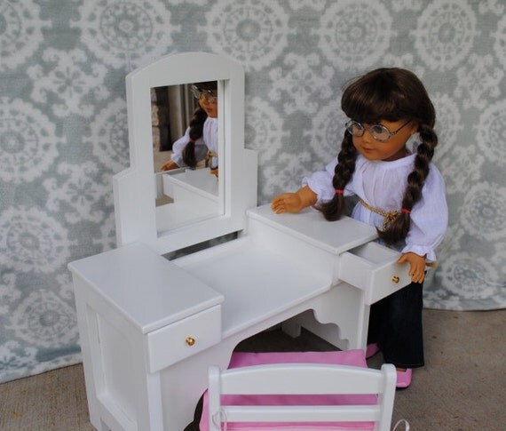 Vintage Style Doll Vanity