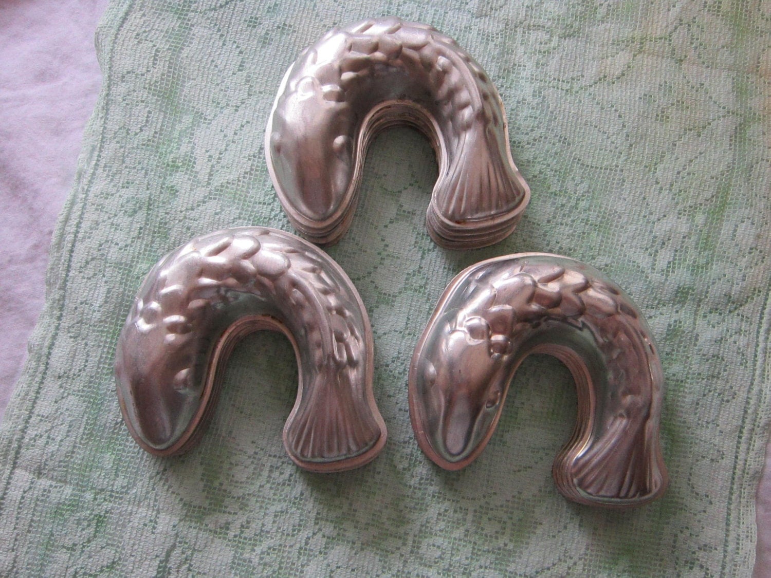 14 vintage FISH molds – aluminum – Haute Juice