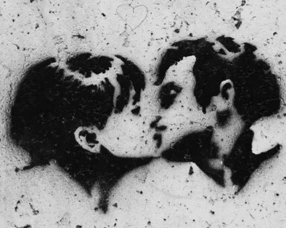 Romantic Kiss Graffiti in Paris France 8x10 Inch Photographic