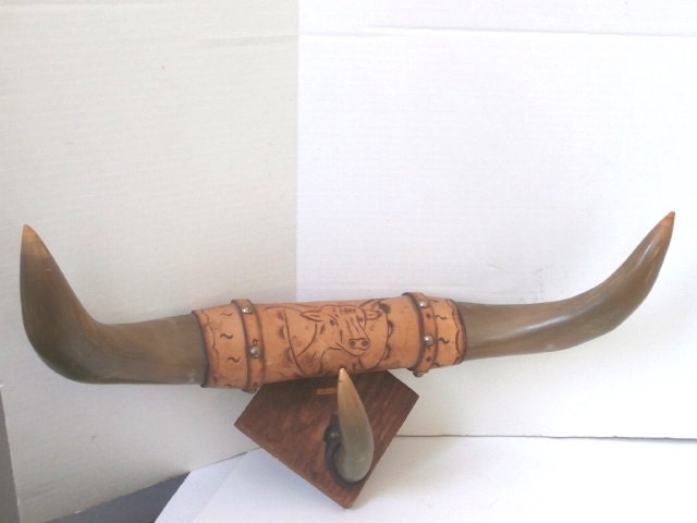 Western Bull Horn Coat Hat Rack Art – Haute Juice