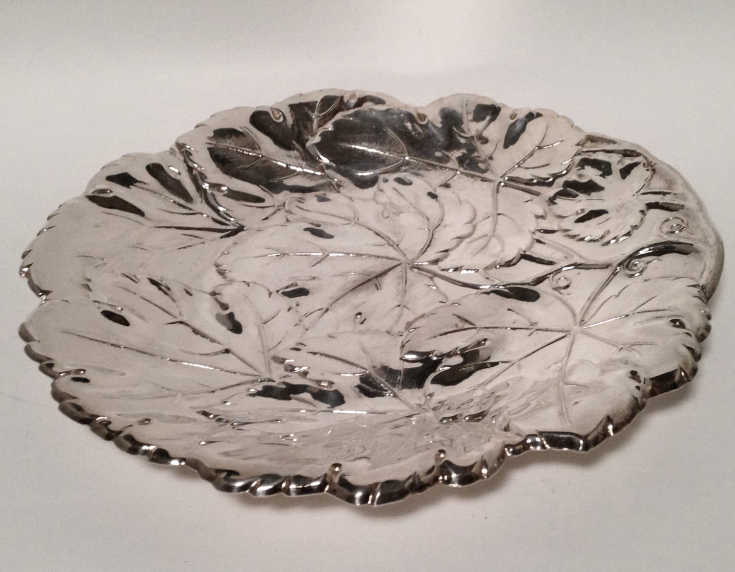Silver Plate Leaf Pattern Serving Dish – Haute Juice