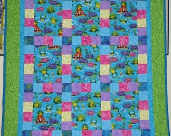 Popular items for frog quilt on Etsy