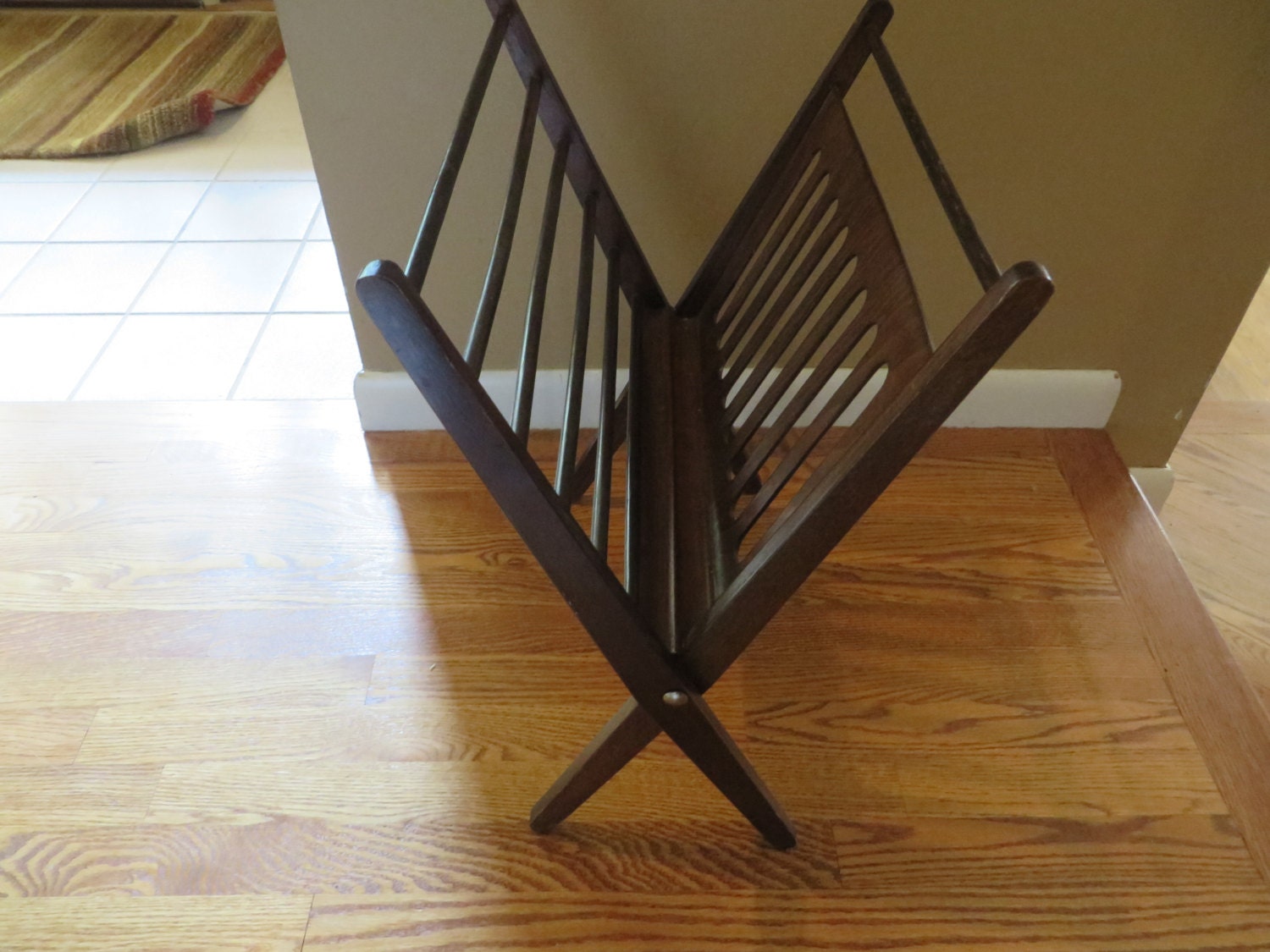 Vintage Wooden Folding Danish Style Magazine Rack – Haute Juice