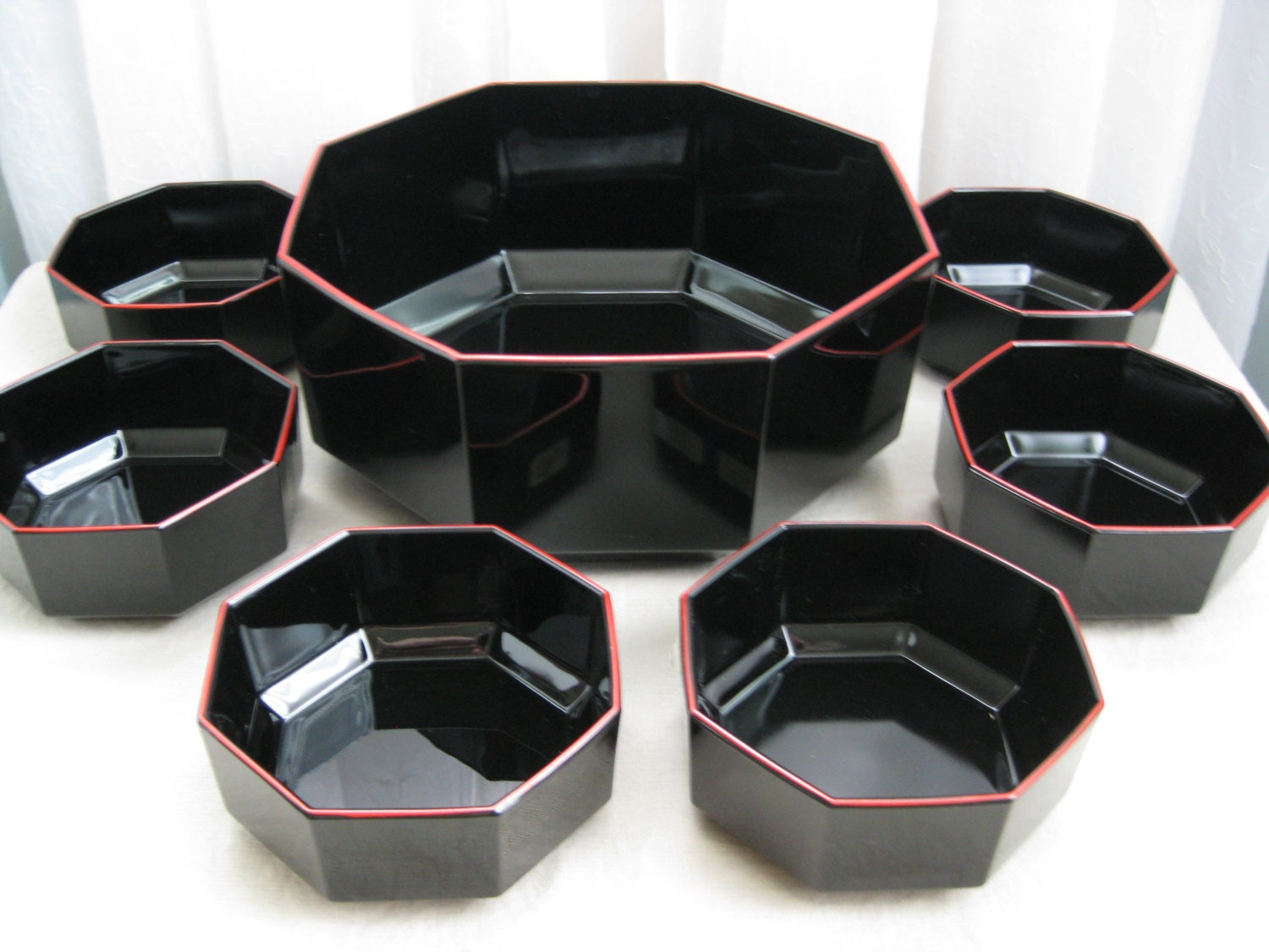 Vintage Octime Black Glass Red Trim Serving Bowl Set Arcoroc France ...