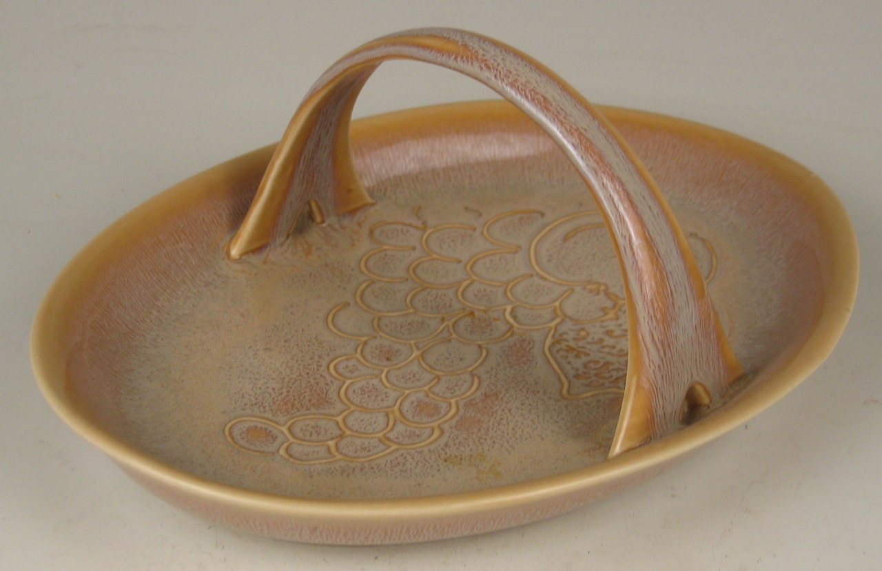 General Ceramics Art Deco “Carillon China” Fruit Basket, Mottled Pink ...