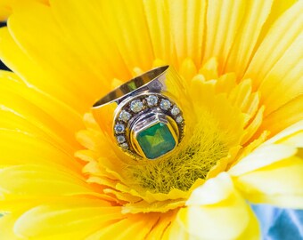 1980's Unique Bold 14KT Yellow Gold Natural Emerald Gemstone & Diamond ...