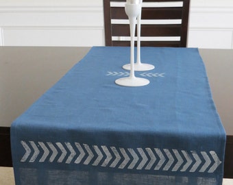 Arrow table runner | Etsy