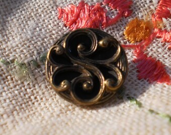 Antique and Vintage Buttons etc. by legacybuttons on Etsy