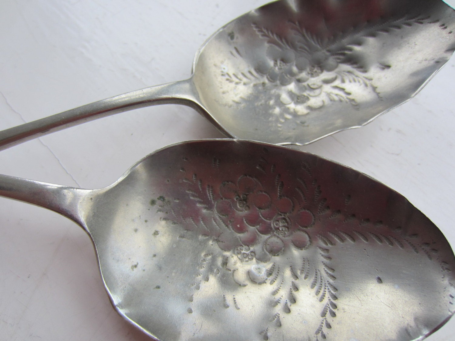 Two Large Vintage Matching Serving Spoons – Haute Juice