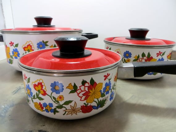 Vintage Cookware Pots and Pan Retro Cookware Enamelware Floral