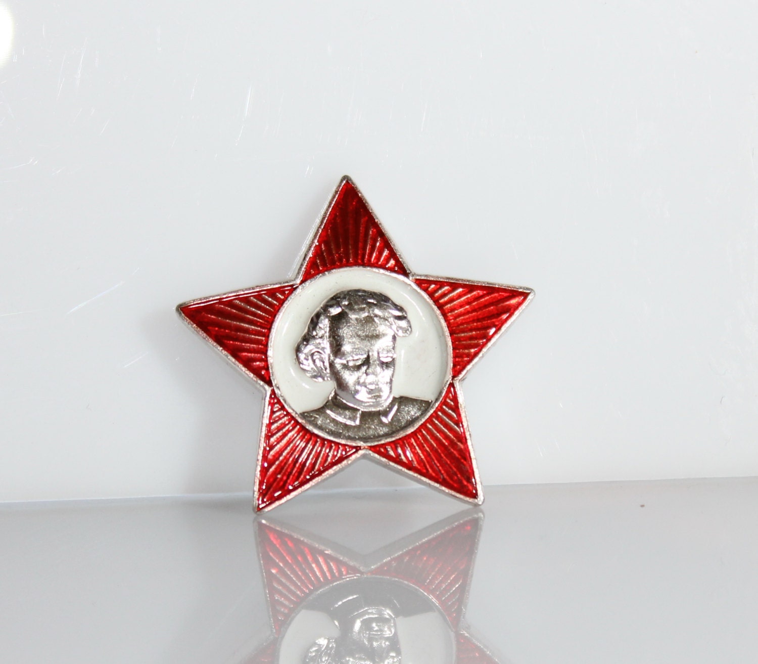 Soviet Vintage Octobrist Pins / Made in USSR in 1980s. – Haute Juice