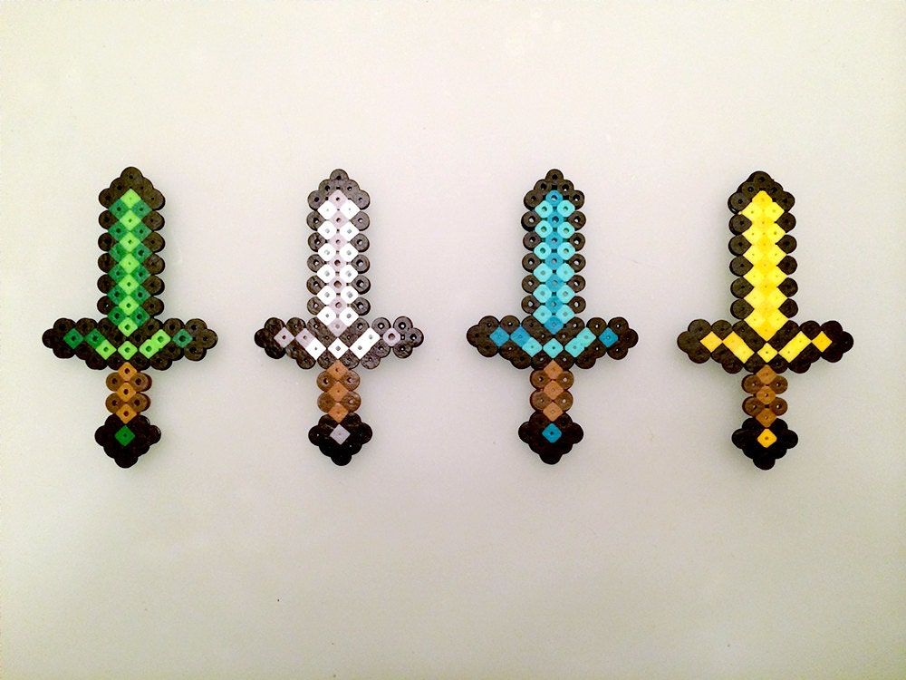 Дмитрий Манеев adlı kullanıcının Perler panosundaki Pin | Hama boncuğu ...