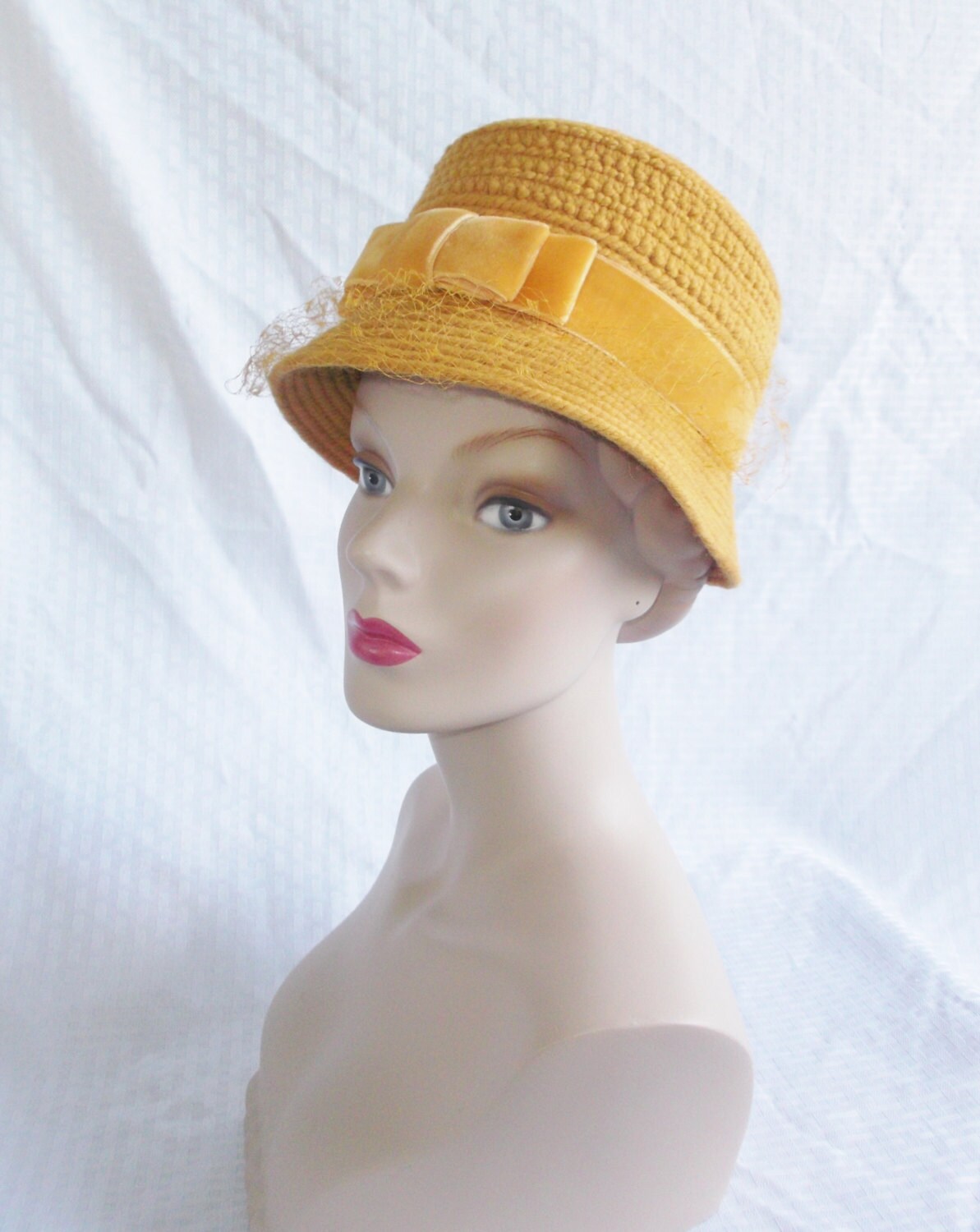 1960's Vintage Gold Knit Bucket Style Hat with Bow by