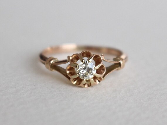 Buttercup Victorian Diamond Engagement Ring with Split Shank