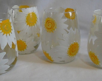 Daisy Wine Glasses Set of 2 by indyartchick on Etsy