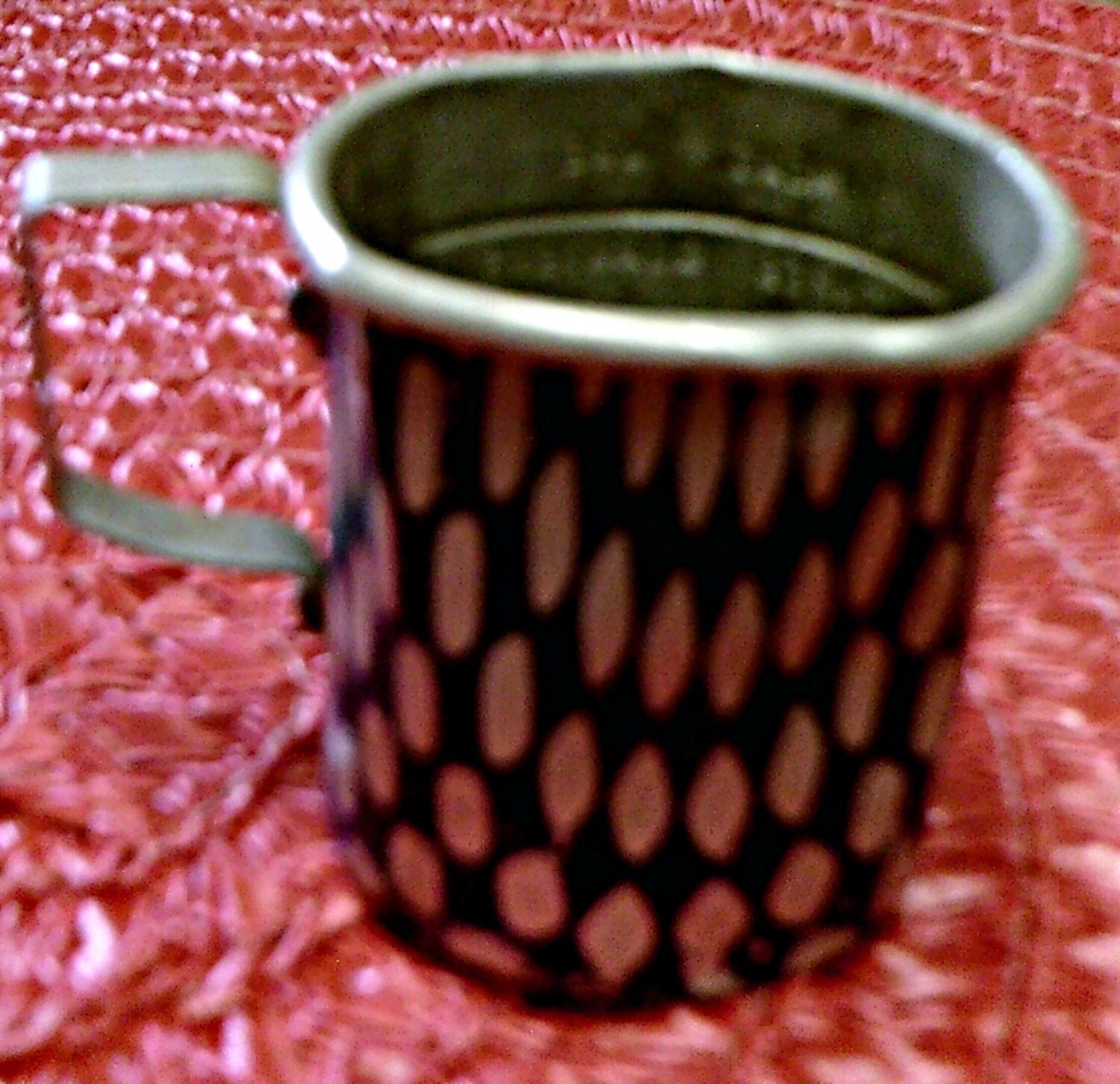 Vintage Child’s Painted Tin Measuring Cup with Handle – Haute Juice