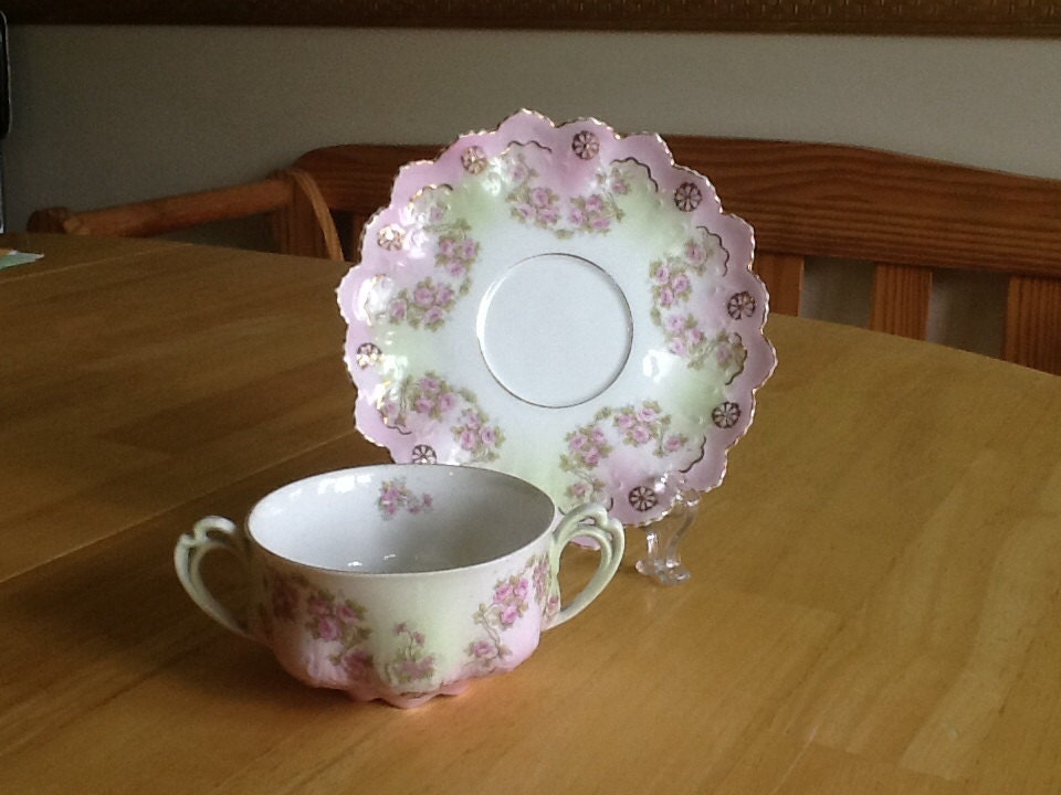 Two Handled Tea Cup and Saucer, Vintage – Haute Juice