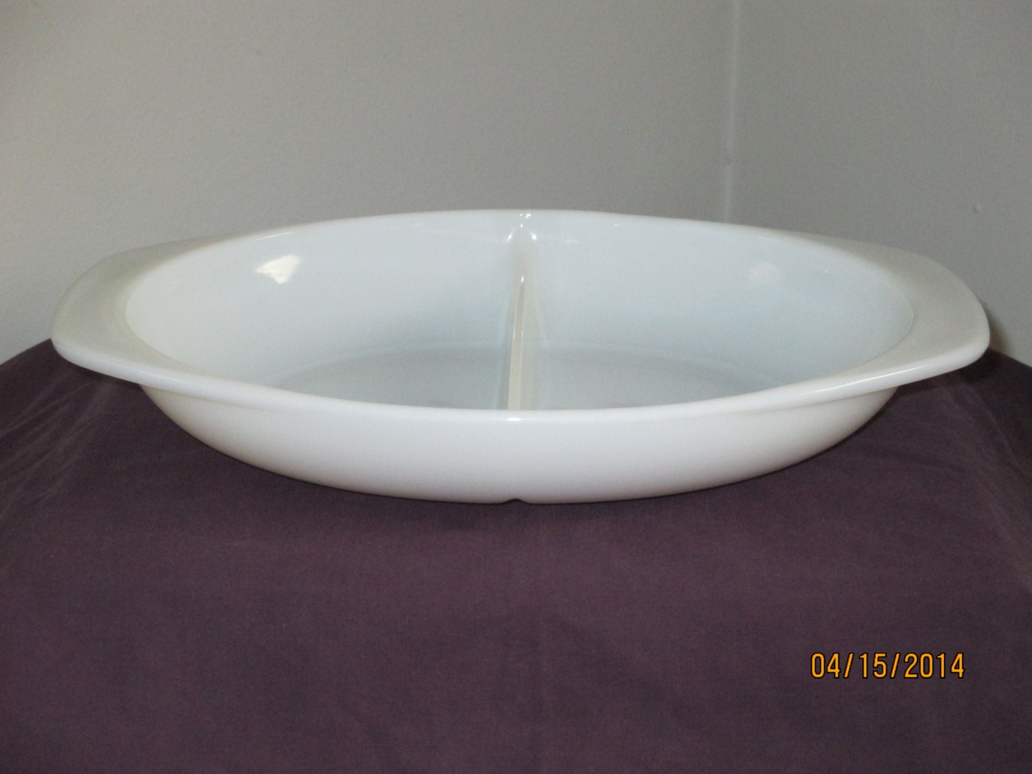 SALE Vintage Pyrex Opal White 1083 1.5 Quart Divided