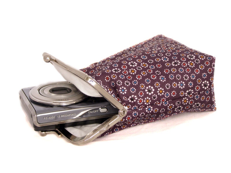 Smartphone Case / Fabric Case Olive Green by ShushaHandmade