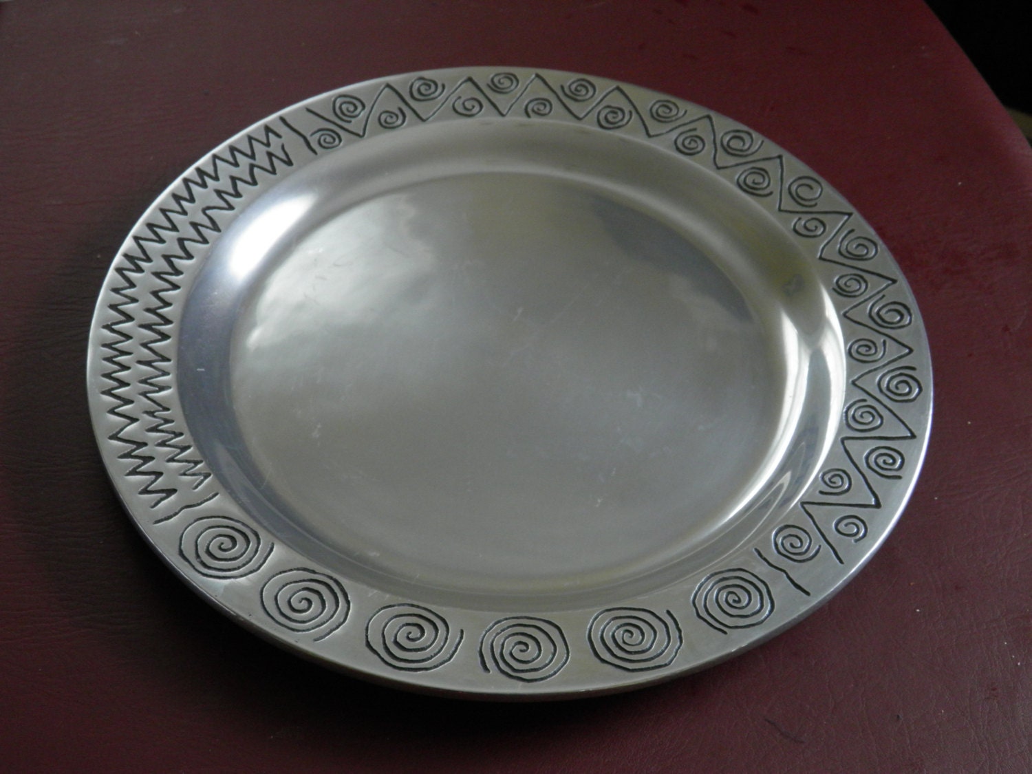 Wilton Reggae Pewter Platter 14 in. – Haute Juice