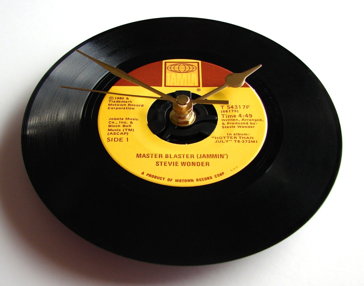 Recycled Vinyl Record Clocks for Music Fans by Abbazappa on Etsy