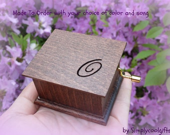 Custom made music box the best personalized by Simplycoolgifts