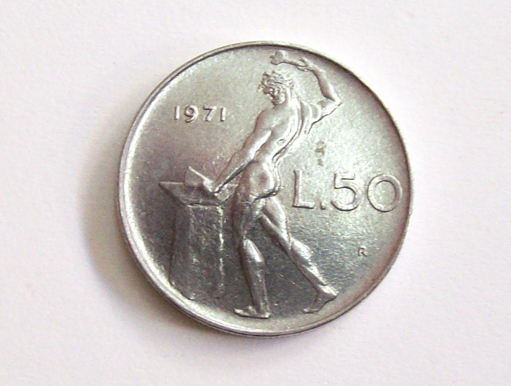 Vintage Italy 1971. lire 50 coin. Repubblica Italiana and